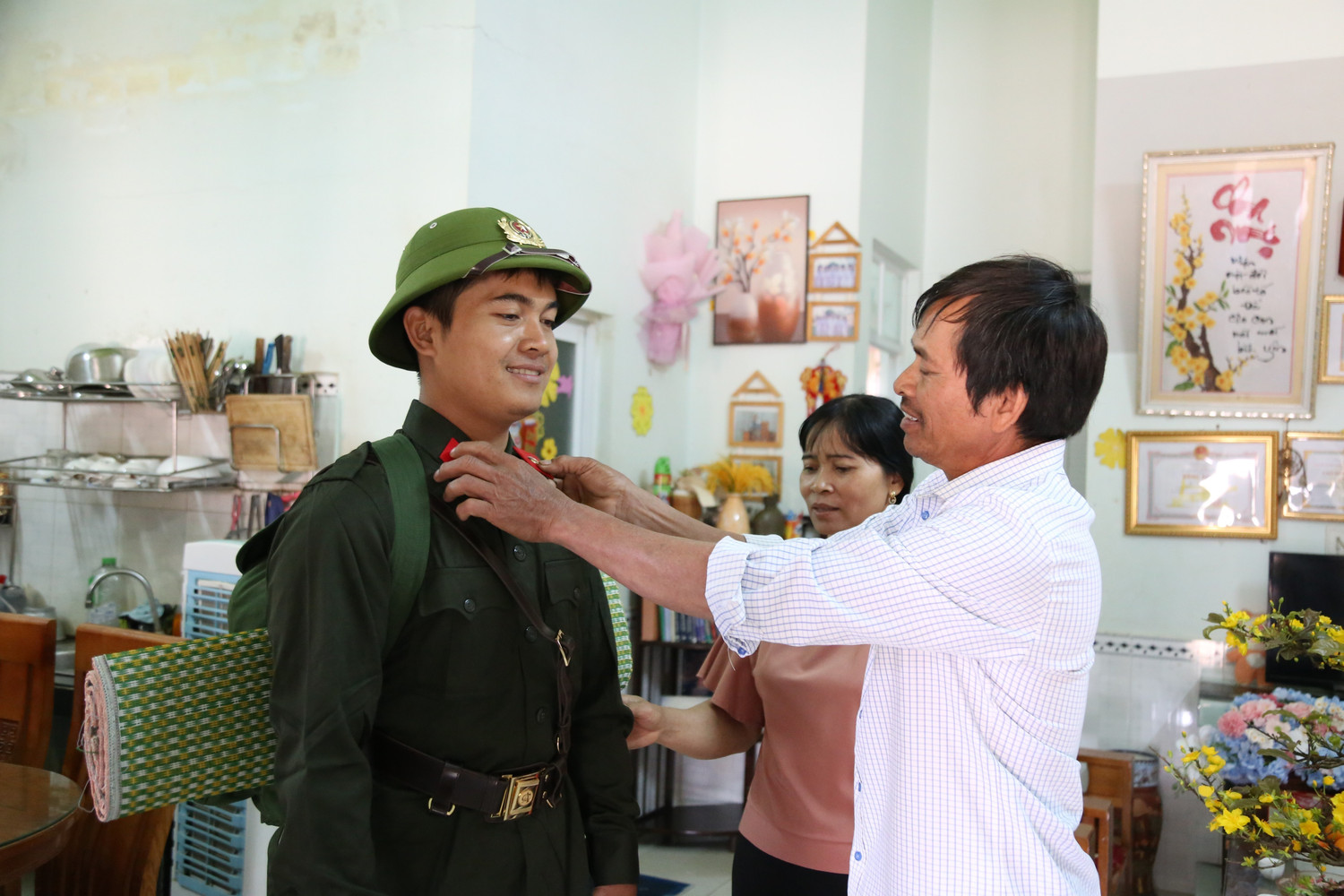 Ksor Thanh - Chàng trai Jrai và ước mơ gia nhập lực lượng công an | Báo ảnh Dân tộc và Miền núi