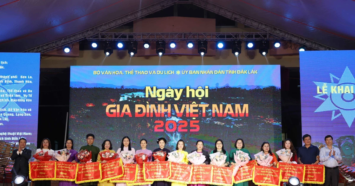Khai mạc Ngày hội Gia đình Việt Nam năm 2025 | Báo ảnh Dân tộc và Miền núi