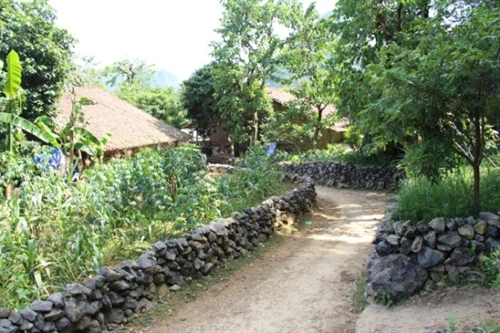 Hàng rào đá - Nét đẹp văn hóa người Phúc Sen | Báo ảnh Dân tộc và Miền núi