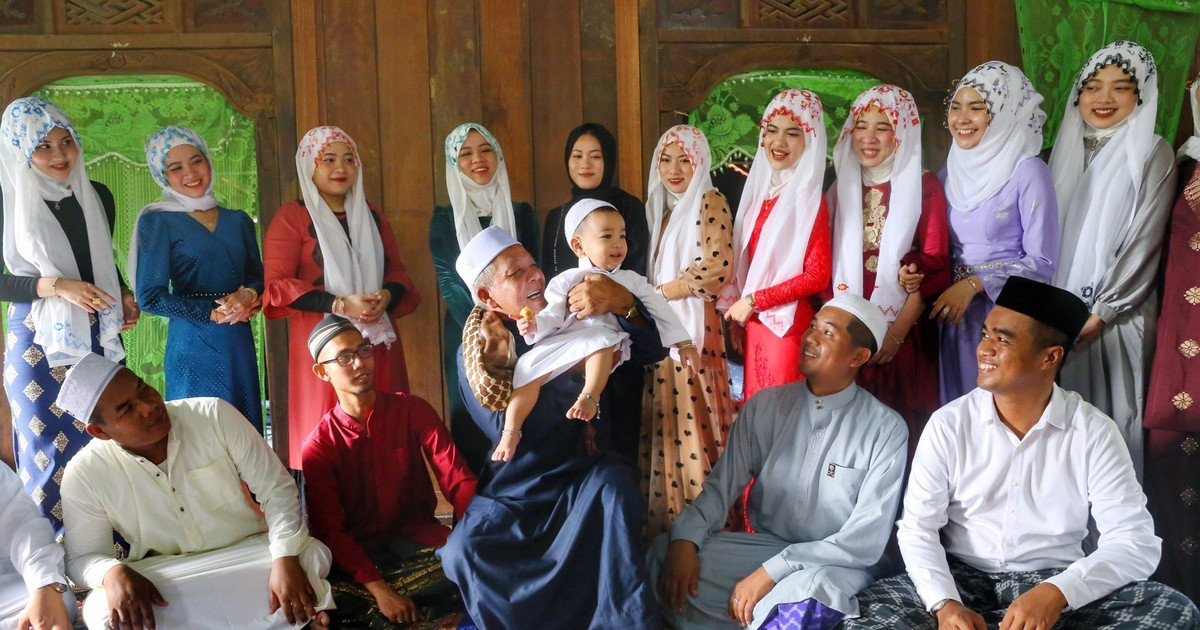 Tái hiện Nghi lễ đặt tên cho con của đồng bào Chăm Islam An Giang | Báo ...
