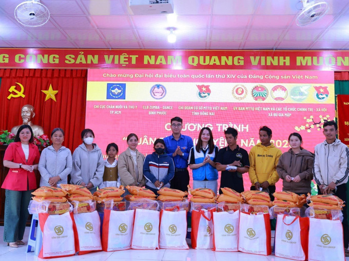 Tết sớm trên vùng biên giới Bù Gia Mập | Báo ảnh Dân tộc và Miền núi