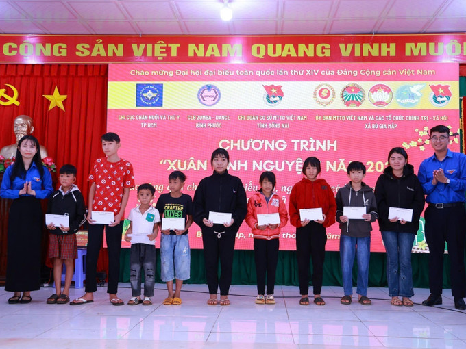 Tết sớm trên vùng biên giới Bù Gia Mập | Báo ảnh Dân tộc và Miền núi