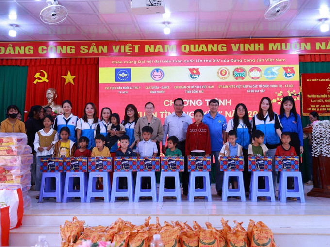 Tết sớm trên vùng biên giới Bù Gia Mập | Báo ảnh Dân tộc và Miền núi