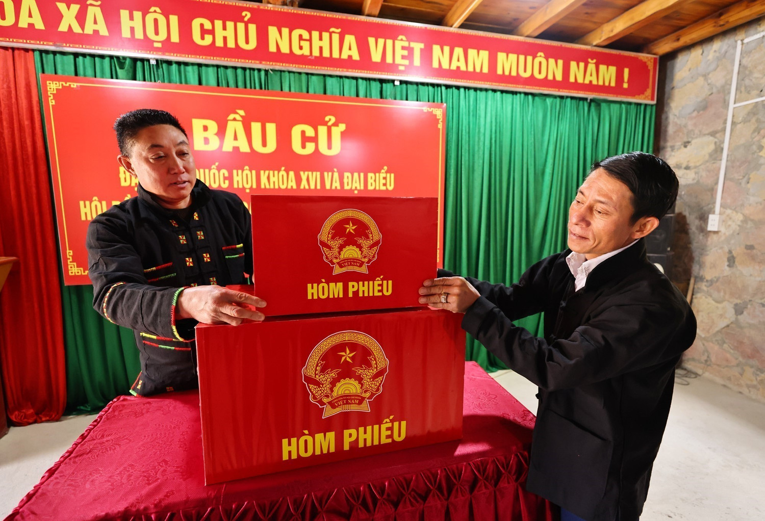 Bầu cử Quốc hội và HĐND: Đồng bào cực Bắc chuẩn bị ngày hội toàn dân ...